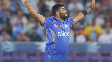 Mi Vs Rcb आरसीबी के खिलाफ Ipl में फाइफर लेने वाले पहले बॉलर बने बुमराह