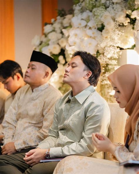 7 Potret Pengajian Rizky Febian Jelang Nikah dengan Mahalini