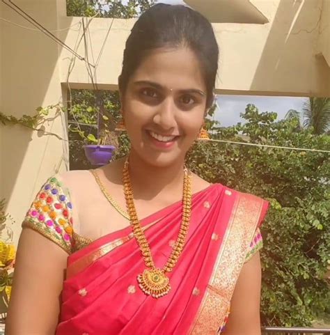 அழகு ஆண்டிகள் Home