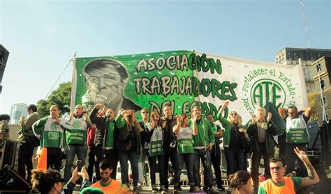 Trabajadores del Estado continúan su lucha por el cumplimiento de