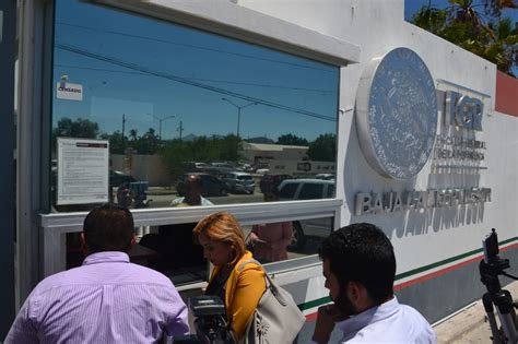 Interponen denuncia contra exfuncionarios de Armando Martínez son señalados por peculado y