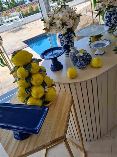 Aluguel Mini Table Limão Siciliano Universo Decorado