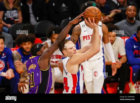 Los Angeles Lakers Guard Patrick Beverley 21 Blocks A Shot By Detroit