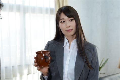 桜木優希音のスレンダー美裸身、今宵もゴチになります！！ アダルト動画 ソクミル