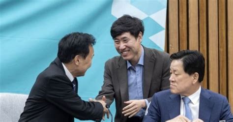 여야 4당 의총 선거제·개혁법안 25일까지 패스트트랙 추인 종합