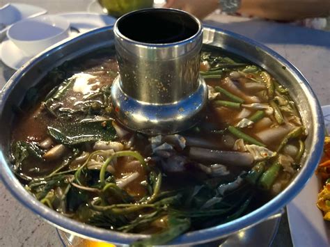 แกงส้มไข่ปลาเรียวเซียว ร้าน อ่าวทะเลซีฟู้ด บางเสร่
