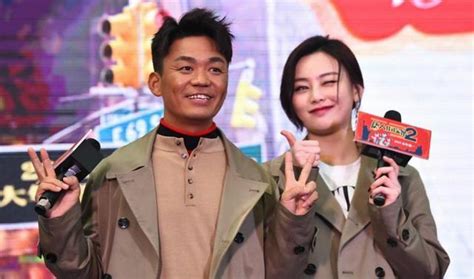 近日王寶強攜美女情侶裝亮相，寶寶老婆有著落了~ 每日頭條