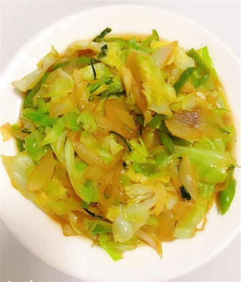 【超简单又好吃的清炒圆白菜的做法步骤图】轻饮食爱好者下厨房