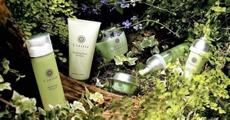 유니베라 약용식물 화장품 리니시에 출시