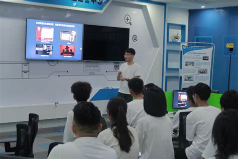 【学生活动】共建网络安全，共享网络文明——行业专家经验交流与就业技能宣讲会 信息与智能机电学院 厦门华厦学院