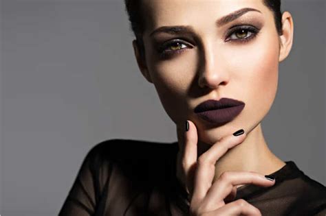 Guide To The Perfect Wine Stained Lips The Atelier Blog