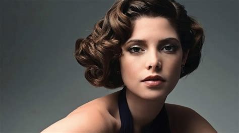 Портрет девушка и прическа · 1366x768 бесплатная фотография от Danastr