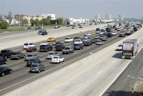 Multi Vehicle Crash Stalls Traffic On I 5 Orange County Register