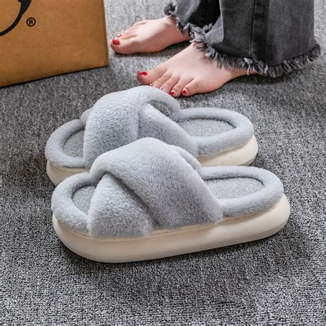 【楽天市場】【】 スリッパ 毛皮スリッパ女性用秋冬アウターウェア滑り止め厚底室内装飾品毛皮閉じ込め綿スリッパ冬オープン 携帯スリッパ：レボショップ