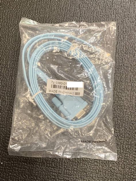 【未使用】cisco純正 72 3383 01 Rev A2 コンソールケーブル D Sub9メス Rj45 シリアルケーブル の落札情報