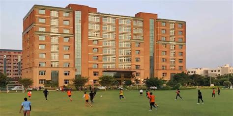 Sharda University Notable Alumni List Association Official Portal