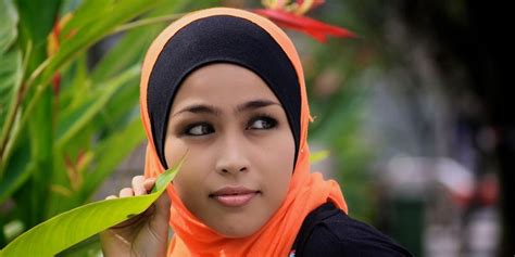 Ini Beda Gaya Hijabers Malaysia Dan Indonesia Okezone Lifestyle