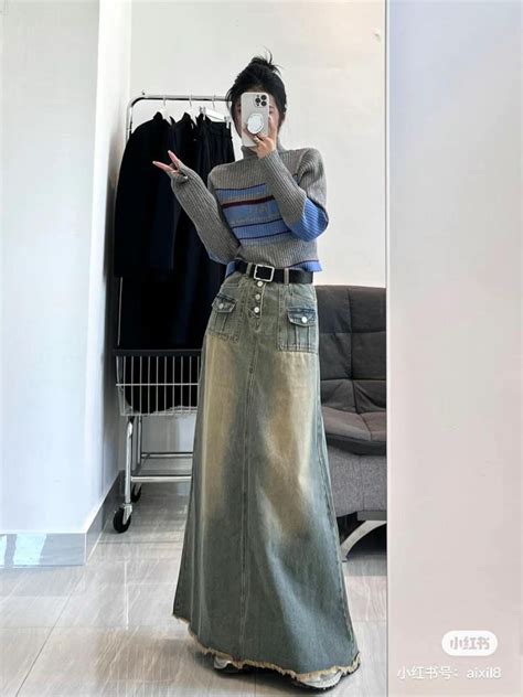 Chân Váy Jean Dài Là Một Trong Những Items Quen Thuộc Với Các Cô Nàng