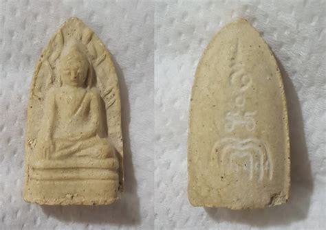 เคาะแรก หลวงพ่อแพ พระสมเด็จ หลังยันต์มหาอุต ปี 2516 พระรอด จงอางศึก ปี 2514 เนื้อเกสร