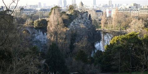Le Corps De La Femme Retrouvée Démembrée Aux Buttes Chaumont Identifié