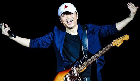 摇滚之父崔健为什么被禁 30年第一位被禁播禁演的歌手