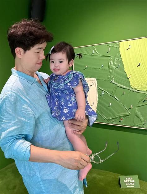 박수홍 딸 협찬 밀려든다더니또 새로운 옷으로 공주님 체험