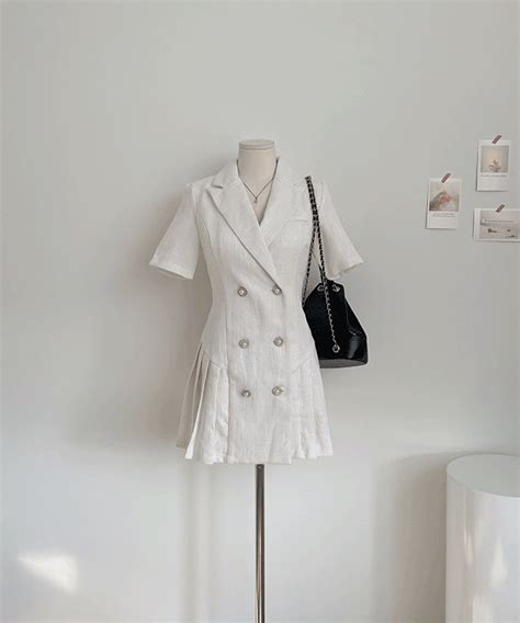 최저가 고급 오쓰더 카라 브이넥 주름 미니원피스 5부반팔원피스 여름미니원피스 하객룩원피스 주름원피스 플레어원피스 카라원피스 1color 에이블리