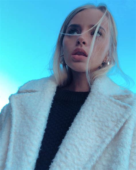 50 Hot Hetti Bywater Photos 12thblog