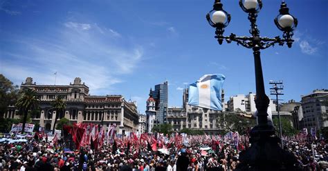 La Justicia Rechazó La Precautelar De La Cgt Contra El Dnu De Milei