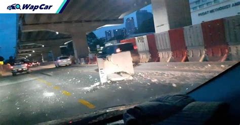 Bongkah Konkrit Terjatuh Atas Jalanraya Suke Expressway Nafi Bukan