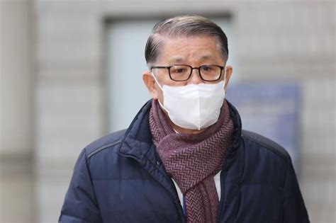 횡령·배임 최신원 Sk네트웍스 회장 구속심사 위해 법원 출석 아주경제