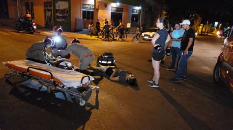 Acidente entre motos deixa duas jovens feridas Tásabendo