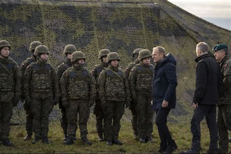 Польща веде перемовини з Францією для отримання доступу до ядерної зброї Inshe Tv