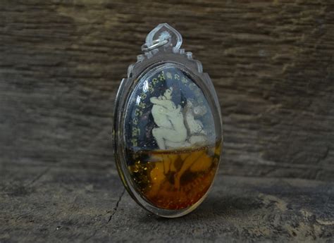 Thai Lucky Magic Locket Inn Koo Maa Seb Naang Love Amulet Man In Love