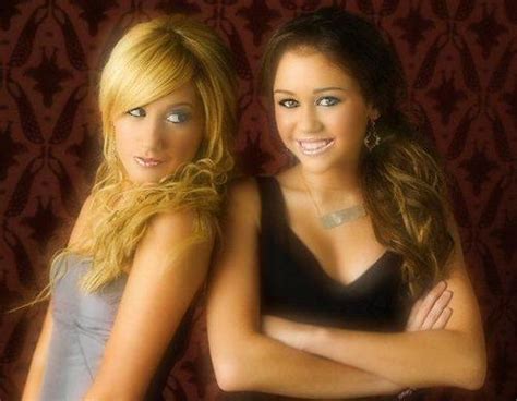 Miley Cyrus And Ashley Tisdale Miley Cyrus Photo 118527 Fanpop
