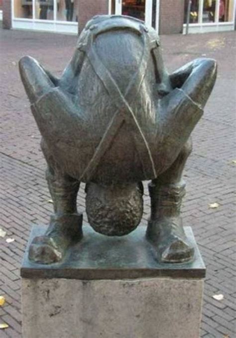 Strange Statues From Around The World 50 Pictures Memolition