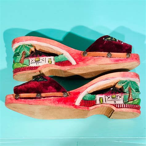 Grass Hut And Palm Tiki Shoes Wheelandhouse