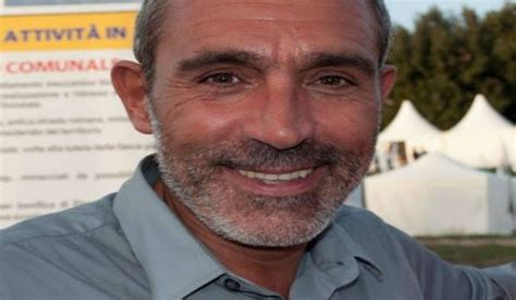 Campania M5s Malerba I Treni Bruciano Mentre De Luca Celebra Il Miracolo Dei Trasporti