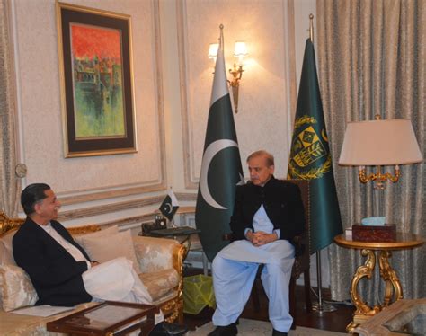 Mian Javed Latif Calls On PM