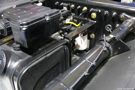 【图】欧曼est 6x4超级卡车 蓝色卡车之家