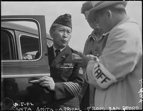 Ddr Densho 37 765 — Veteran Entering Assembly Center Densho Digital
