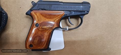 Beretta Model 3032 Tomcat 32 Very Nice Condition With Holster
