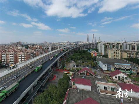 广州在建洛溪大桥人行桥垮塌 未造成人员伤亡南方网