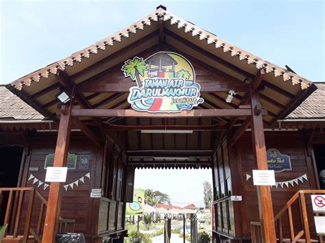 Pengalaman Ke Taman Air Darul Makmur Jerantut Inani Hazwani