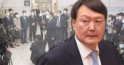 정치인 윤석열 단숨에 지지율 1위대선판 출렁