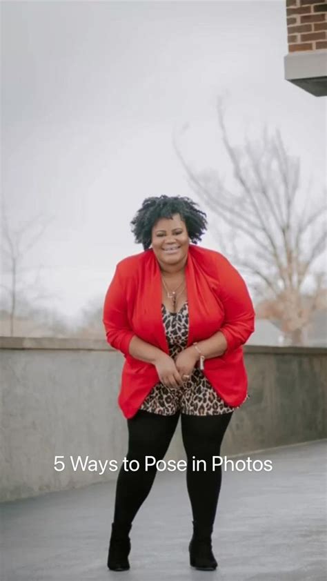 5 Ways To Pose In Photos On Instagram Photography Poses Poses For