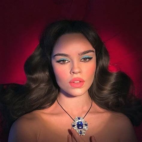 𝐹𝓇𝒶𝓃𝒸𝑒𝓈 beautyspock Instagram photos and videos Vintage