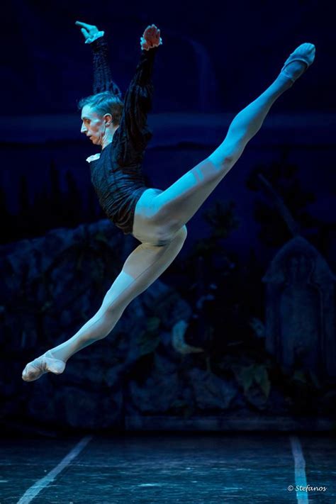Dance Theater Xorostheatro ΧΟΡΟΣ ΘΕΑΤΡΟ ΠΑΠΟΥΤΣΙΑ ΧΟΡΟΥ 2017