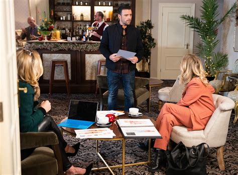 Coronation Street Tonight Sarah Does The Dirty With Damon