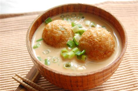 【定番じゃない具材】え、たこ焼きの味噌汁⁉豆乳も投入⁉想像以上にウマウマな洋風明石焼き味だと⁉ 『あたらしい日日』 こんな時代のニュー